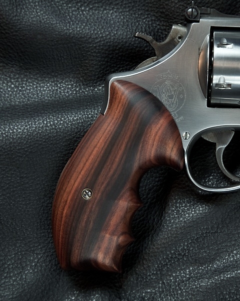 Ahrends Grips : Smith & Wesson Retro Grips