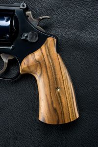 Ahrends Grips : Dealers